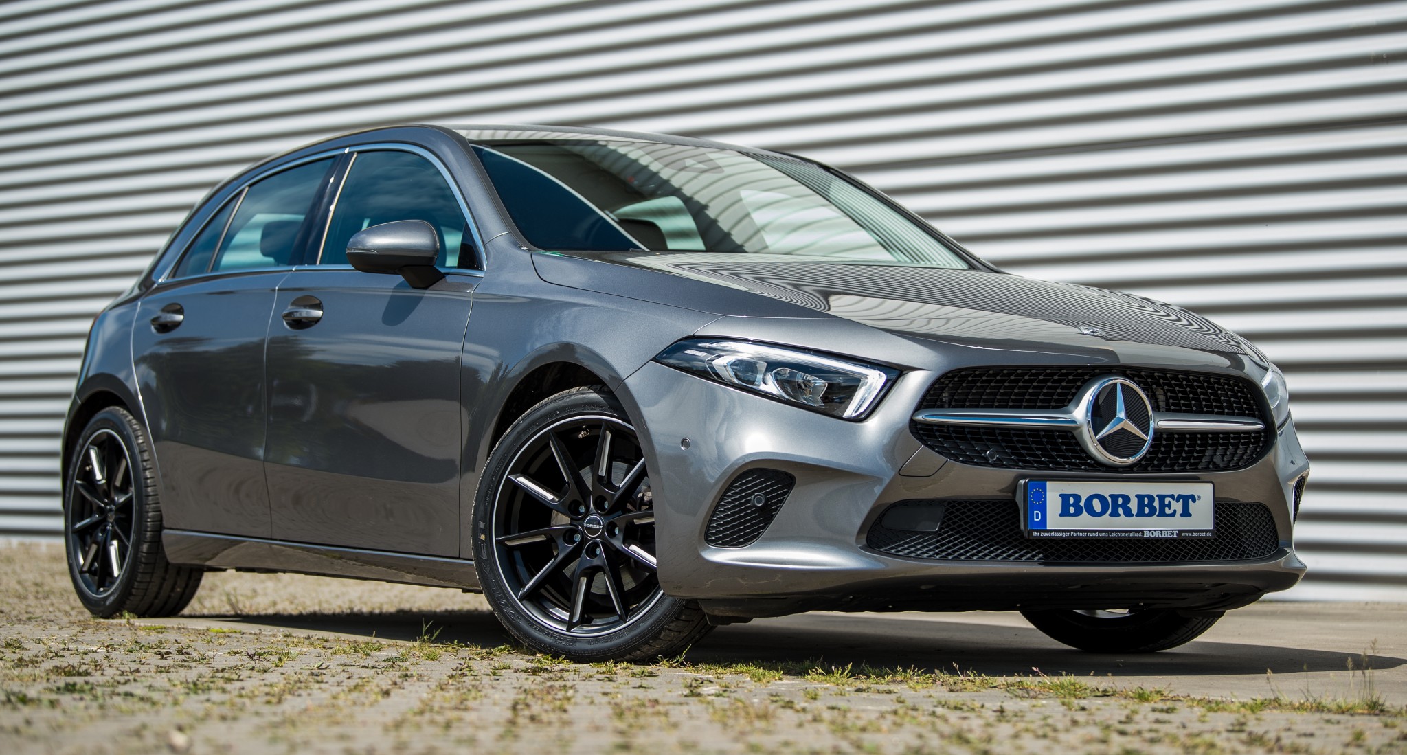 Borbet LX18 black matt silver spoke rim 8x18 ET40 - LK5/112 ML66.6 ...